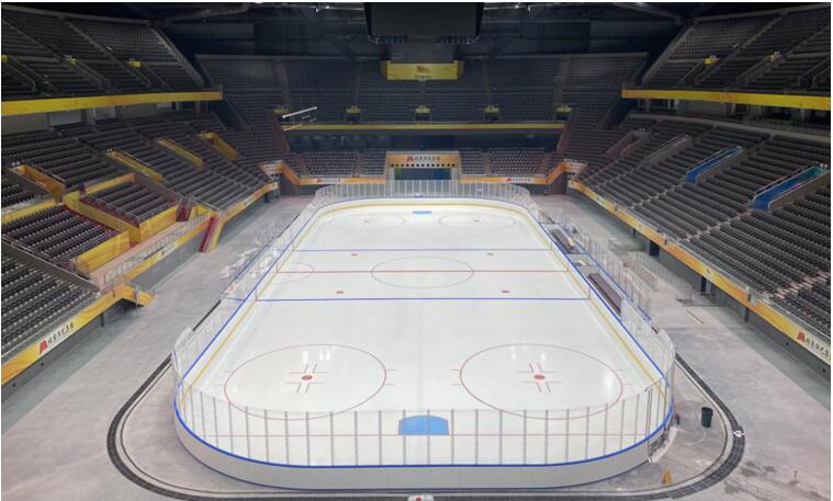 The National Stadium completes its first ice-making
