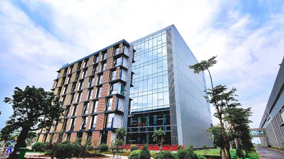 Seven floors in twelve days! CSCEC becomes model in green "intelligent ...